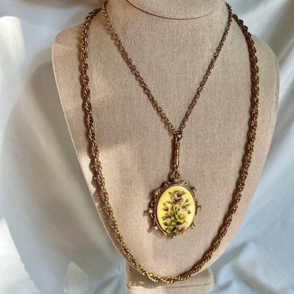 Unique Vintage | Jewelry | Vintage Style Cottage Core Floral Oval Cameo ...